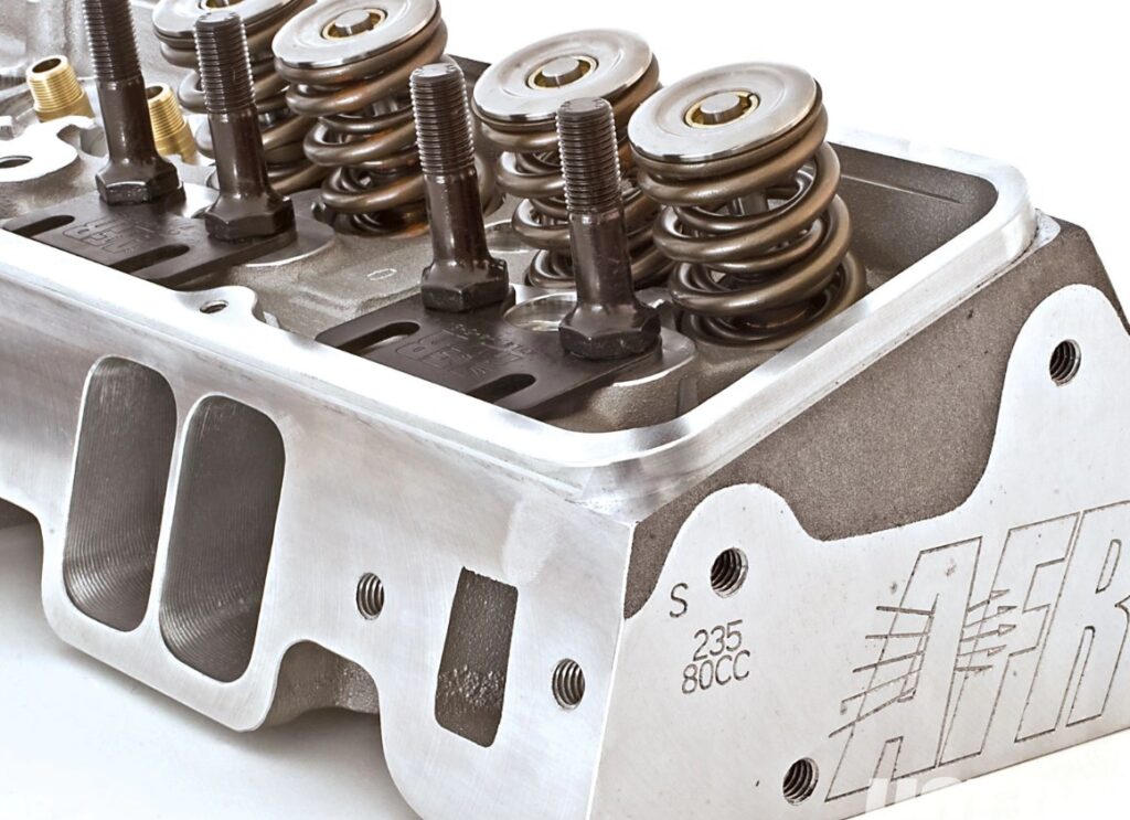 7 Best Small Block Chevy Cylinder Head 2023 - Top Picks